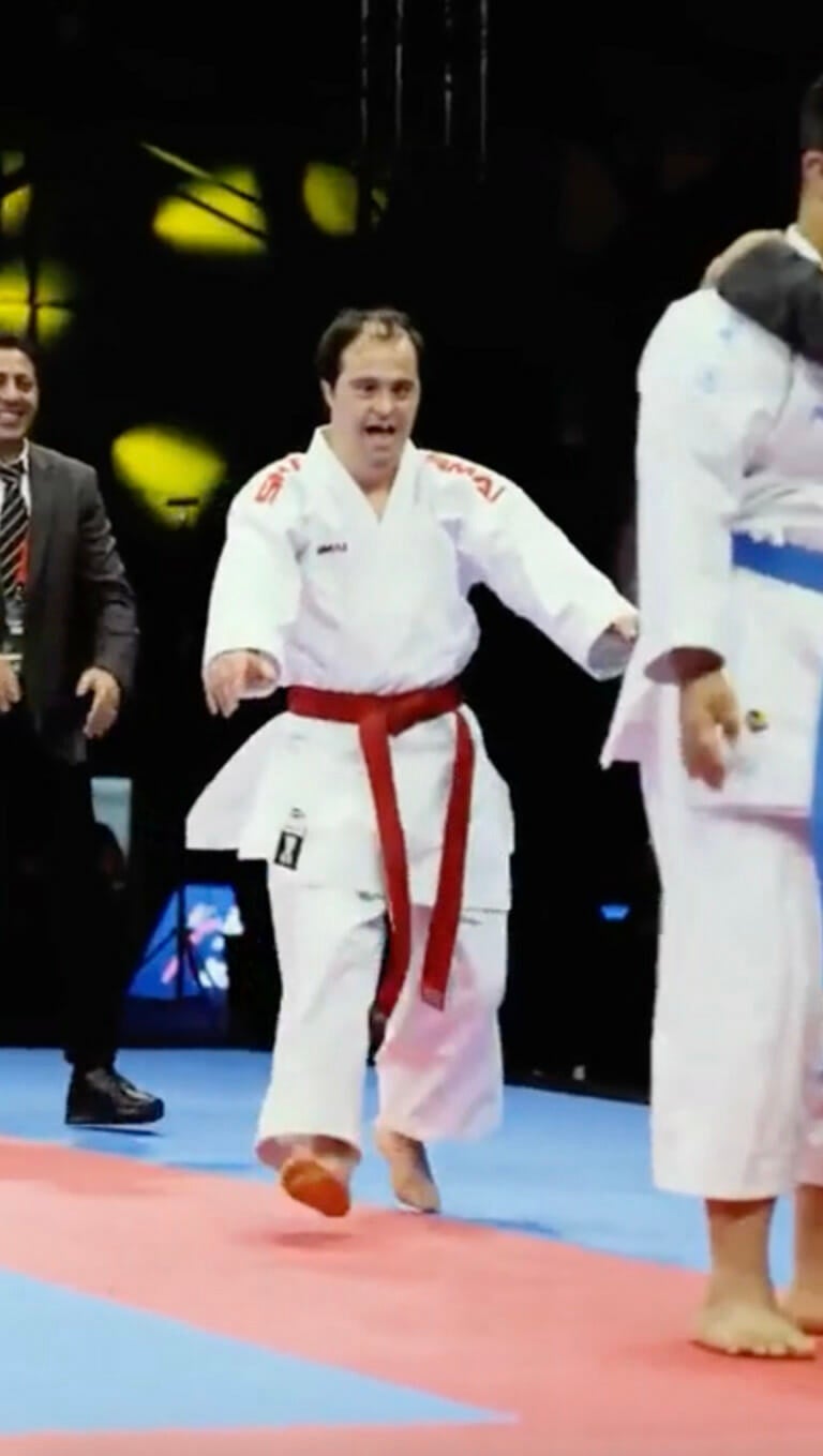 Iranian Para-Karate Athlete Celebrates Gold Medal in Melaka With ...