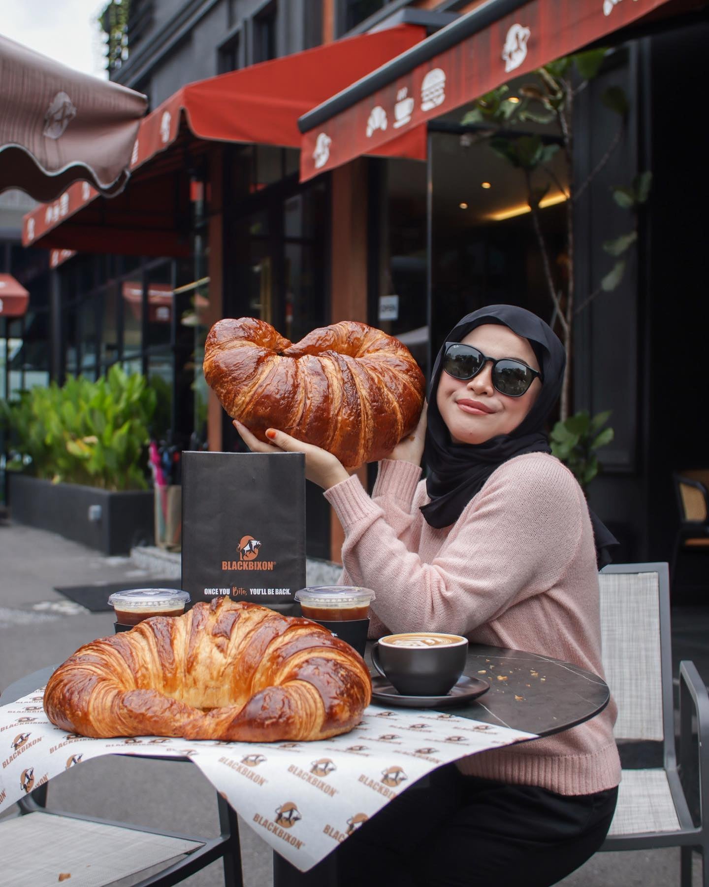 This Cafe called BlackBixon in KL is Serving Giant Croissant Daily ...