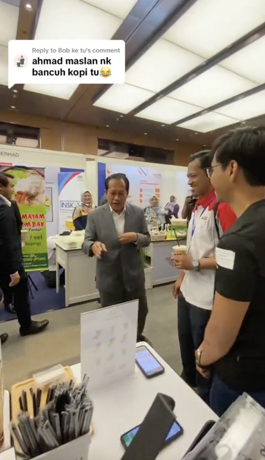 After Displaying Cooking Prowess, Ahmad Maslan Now Hilariously Shows ...