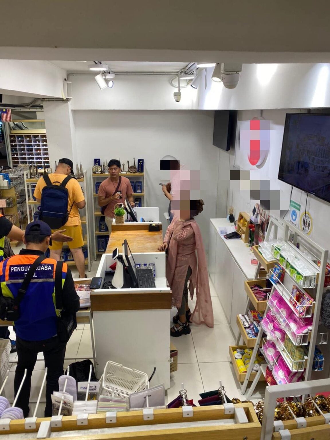 DBKL Compounds & Orders Shop Responsible For Viral Belly Dancing Video ...