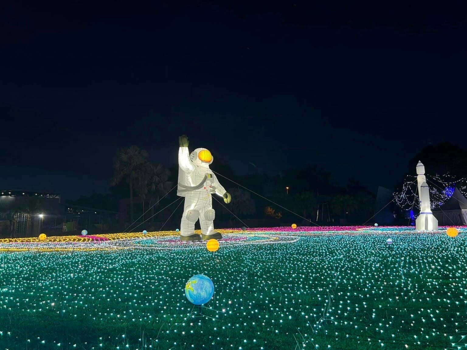 Malaysia's Largest Lighting Event, Luna Lights Wonderland Is Happening ...