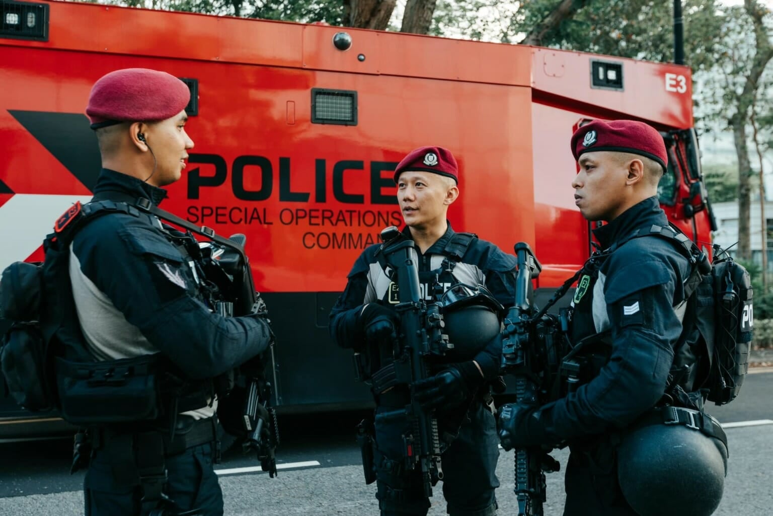 "In the thicc of the action" - Photo of S'porean Police Officer Goes Viral for Confusing ...