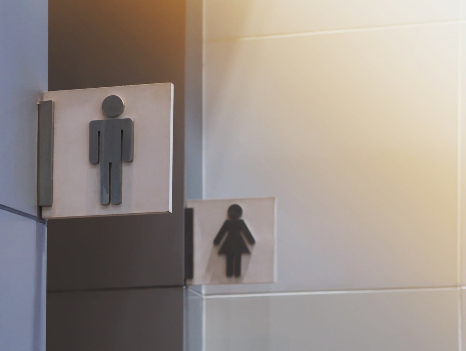 S'porean Woman Scolds 8yo Boy For Entering Women's Toilet With His Mum ...