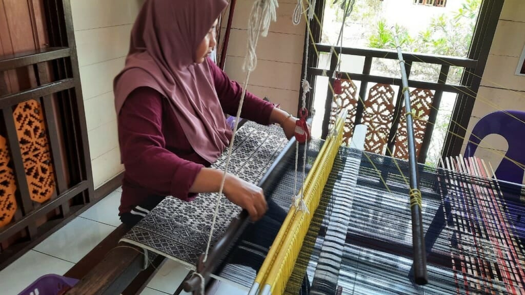 Malaysia’s Textile Artistry Set to Shine at the Hasanah Gold Threads ...