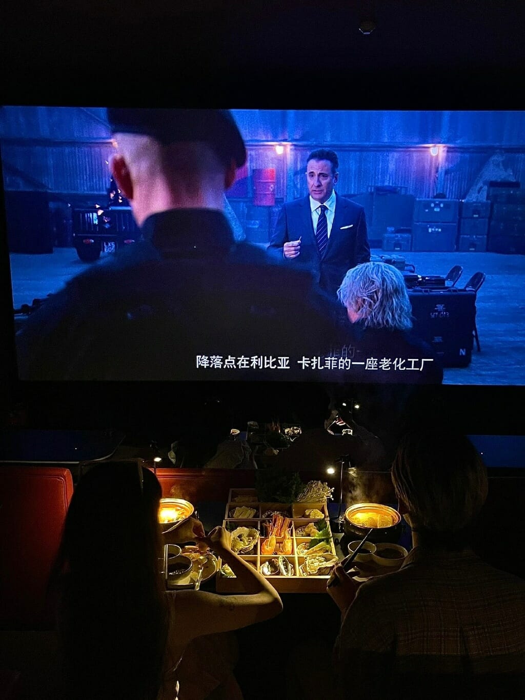 Dim the Lights & Forget Popcorn! Cinema in China Serves You Hotpot for ...