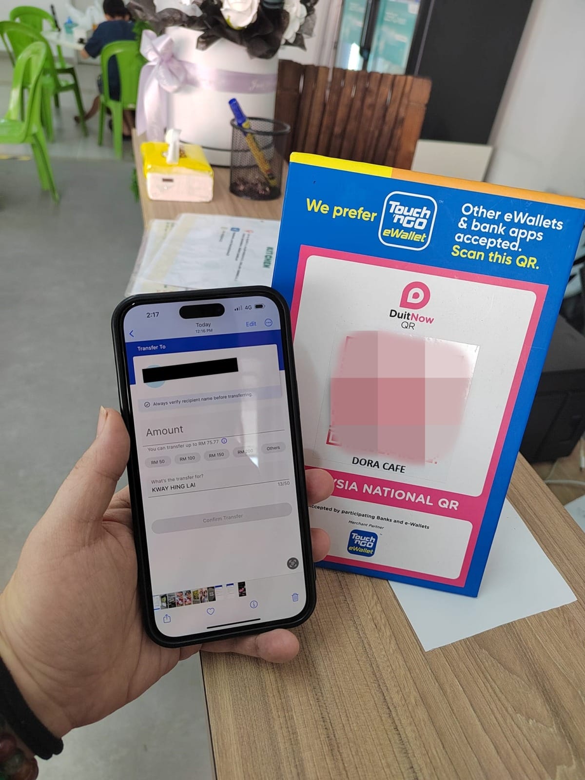 M'sian Customer Sticks His Own QR Code at Restaurant Counter, "Earns ...