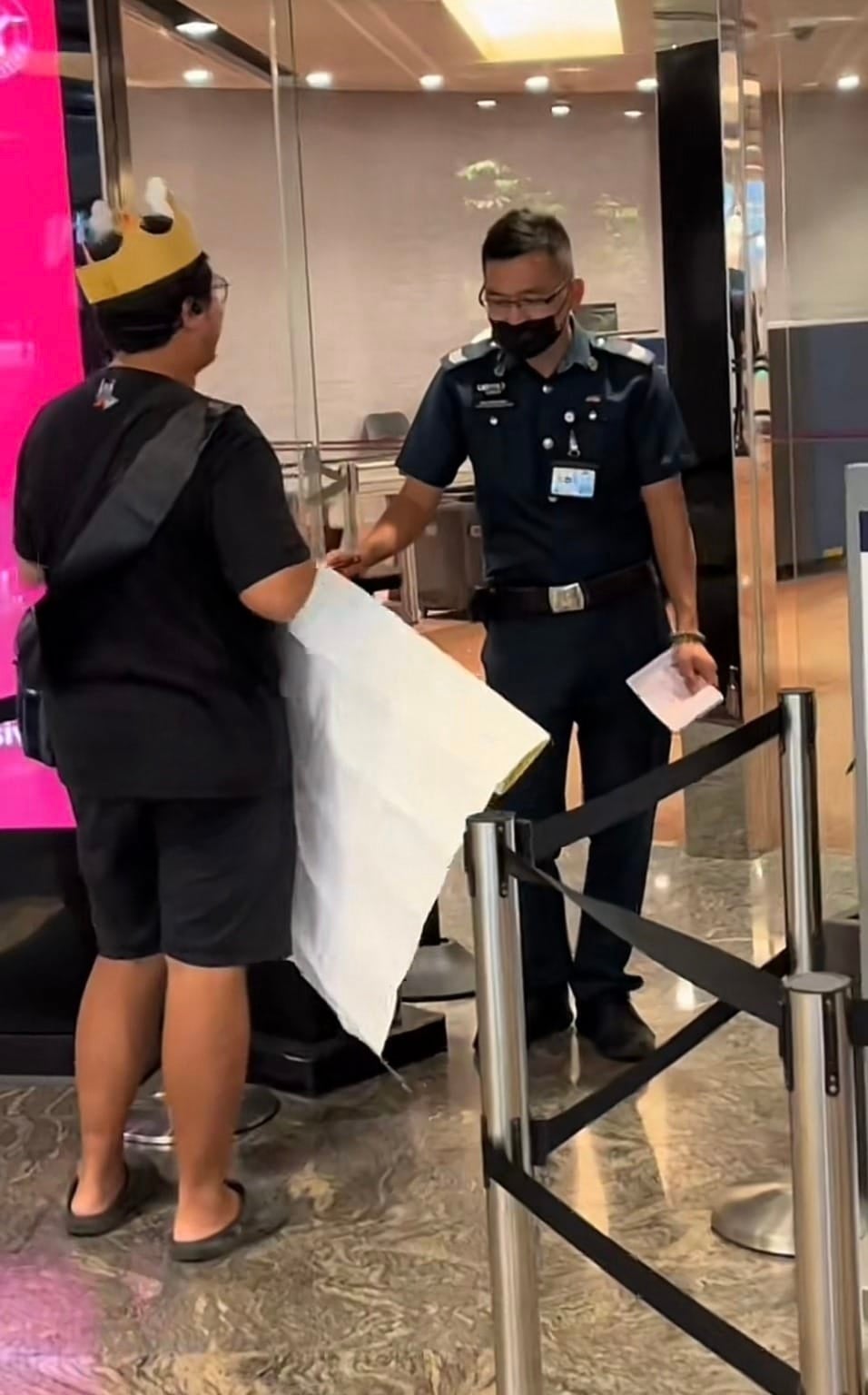 S'porean Friends Prank Groom With Giant Boarding Pass Before Bachelor Party To Thailand - WORLD ...