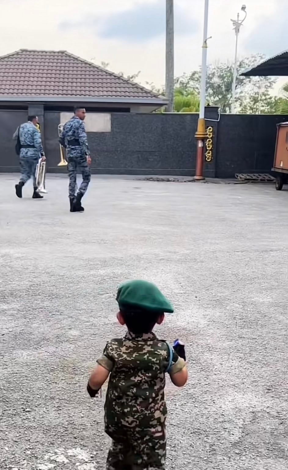 M Sian Toddler Clad In Army Uniform Has Cute Interaction With Air Force