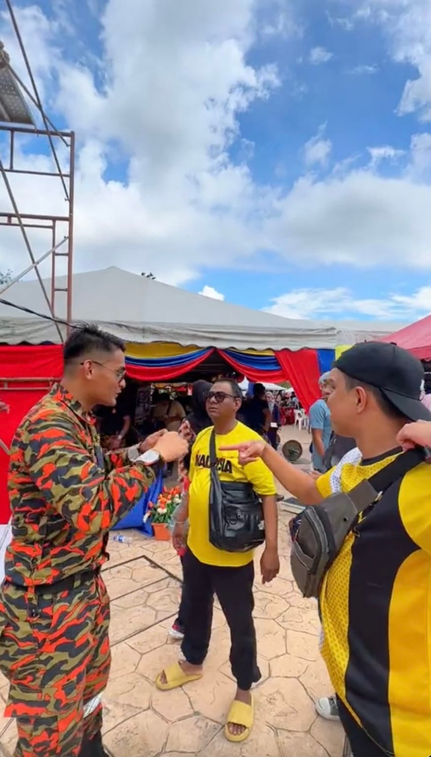 M'sians Praise Abang Bomba's Fluent Sign Language in Catering to ...