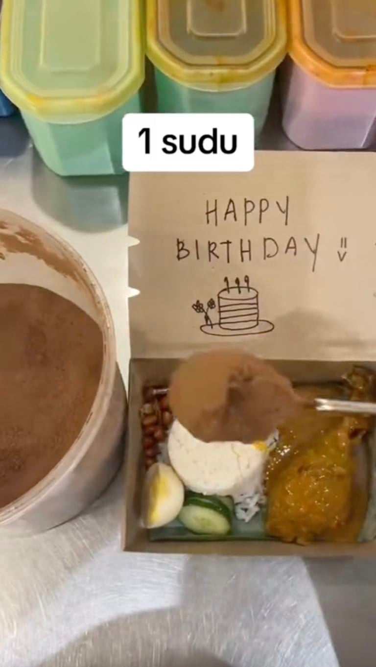 "Nasi Lemak Kari Ayam Milo Tabur" - M'sian Orders Special Dish for His ...