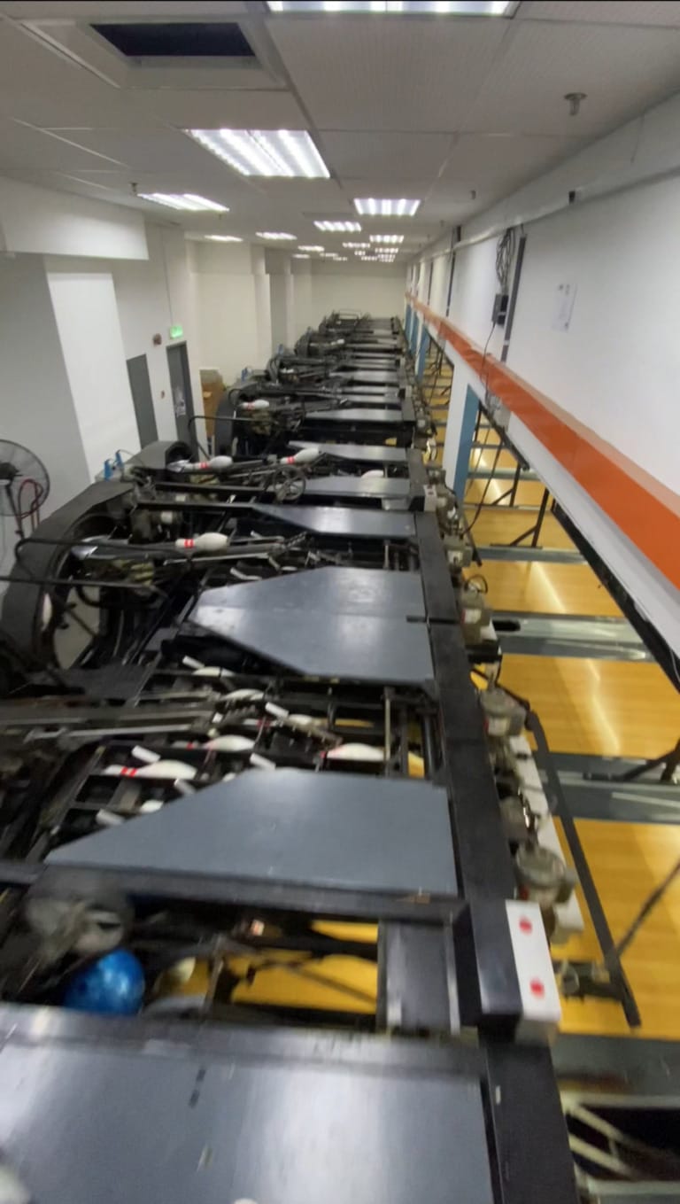 M'sian Technician Shows What Stacking Pins at a Bowling Alley Looks ...