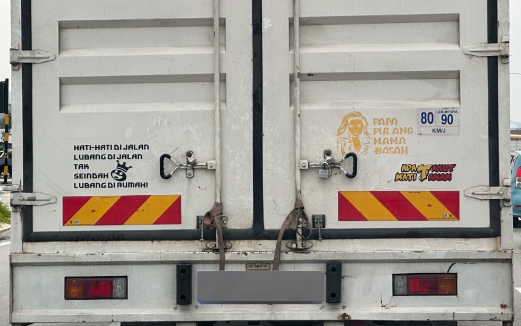 "Think of the children" - M'sians Call Out Lorry Drivers For Sexually ...