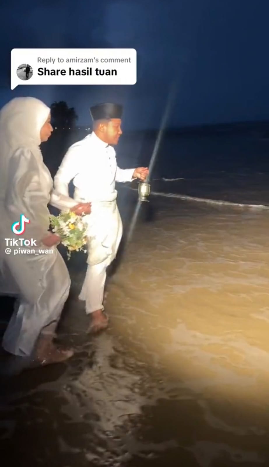 M'sian Newlyweds Brave Through Heavy Rain & Strong Tides at Beach to ...