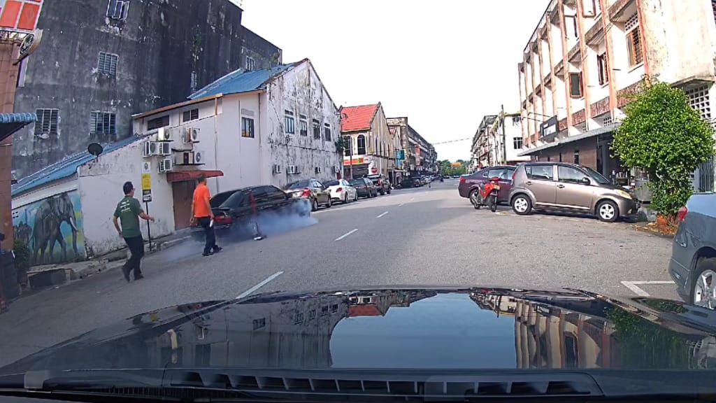 Car Owner Drives Off in Anger When Workshop Tries to Remove His Tyre ...