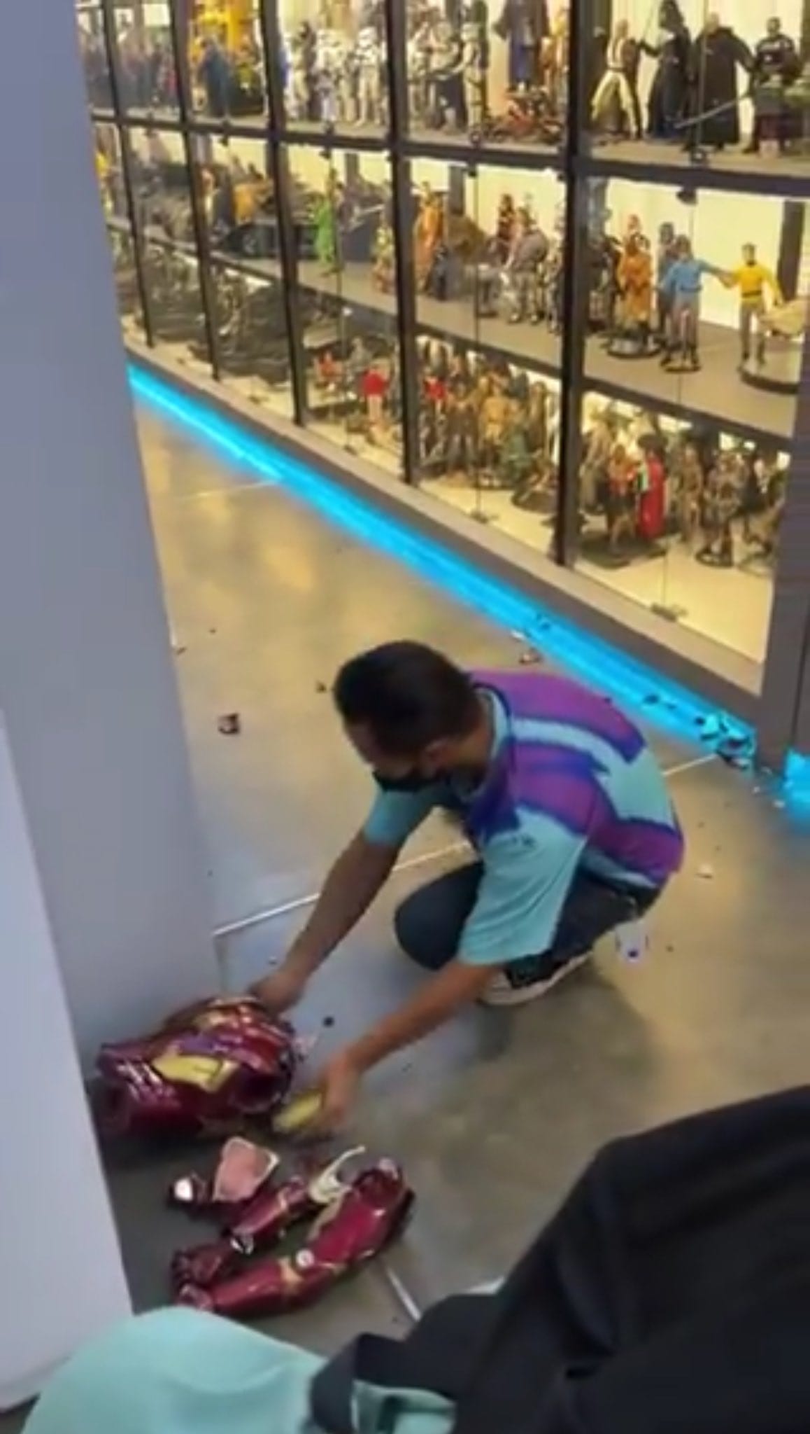 Child Breaks Iron Man Figurine Worth Over RM10k in Indonesia, Owner Not ...
