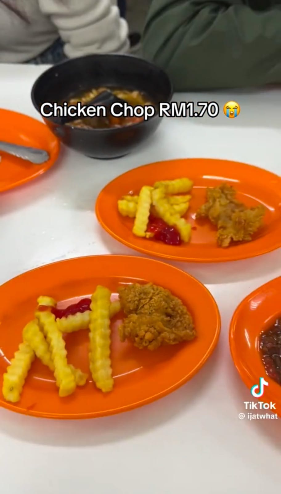 M'sians Are Tickled Over This RM1.70 Piece of Chicken Chop That's The ...
