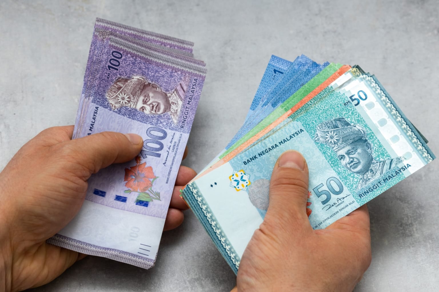 PMX Makes U-Turn, Announces RM500 Special Hari Raya Aid for Grade 56 ...