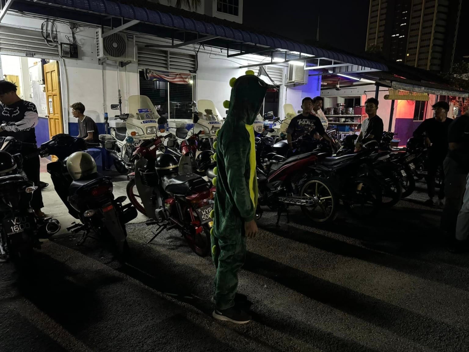 Kuantan Police Conducts Operation 'Ops Samseng' & Catches Man in ...