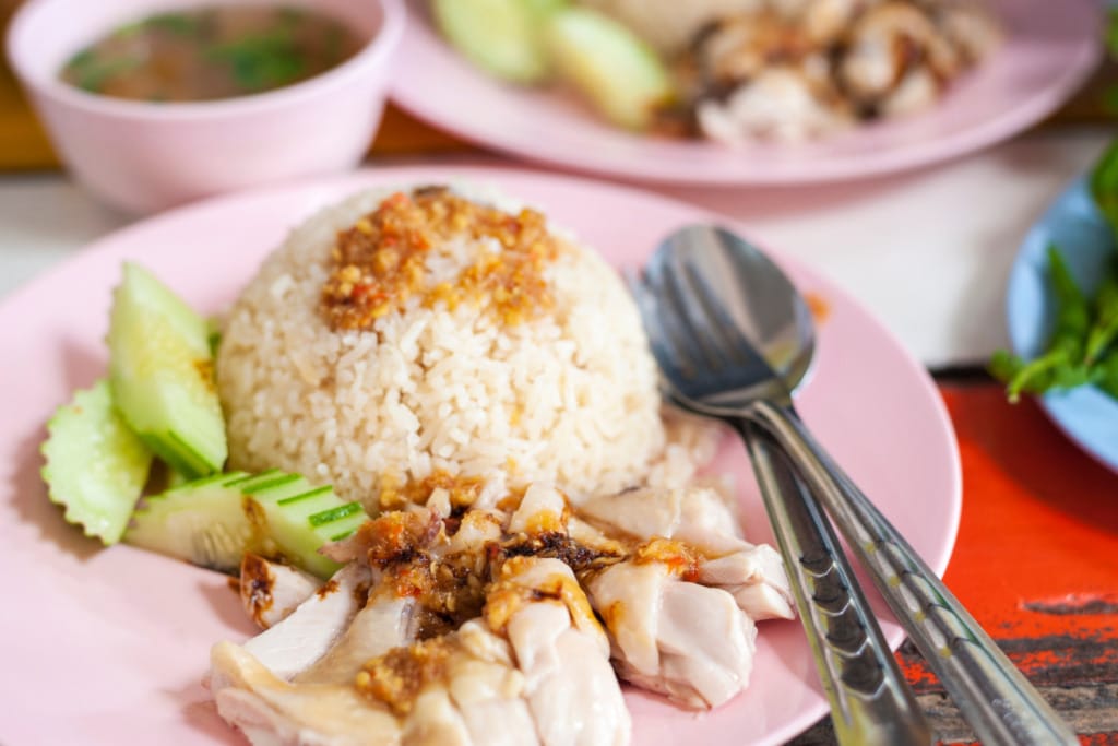 M'sian Expresses Gratitude to Eatery Owner for Selling Cheap Chicken ...