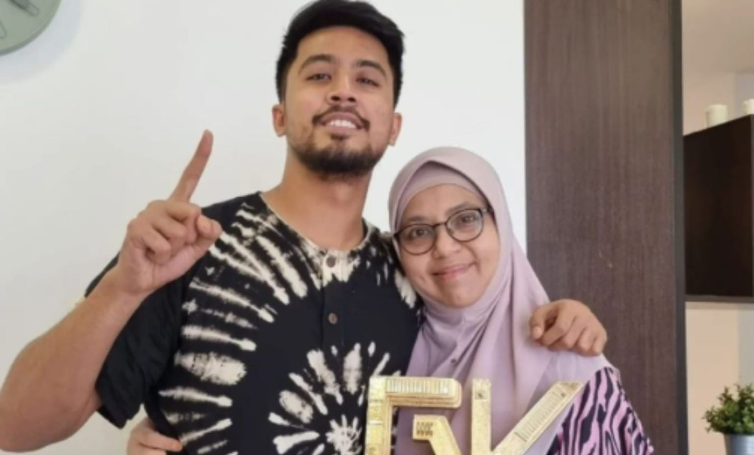 "We forgive you" - Mum of Viral SG Actor Caught for Khalwat Tells ...