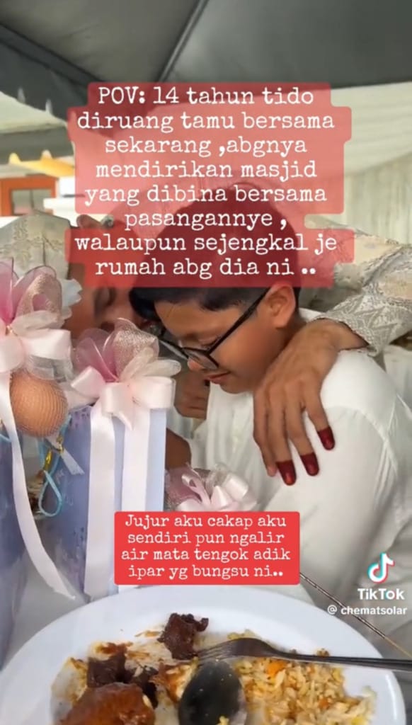 M'sian Groom Comforts 14yo Brother Who Cried on His Wedding Day as They ...