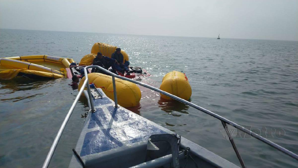 APMM Helicopter Crashes into Ocean in Selangor, All 4 Crew Members ...