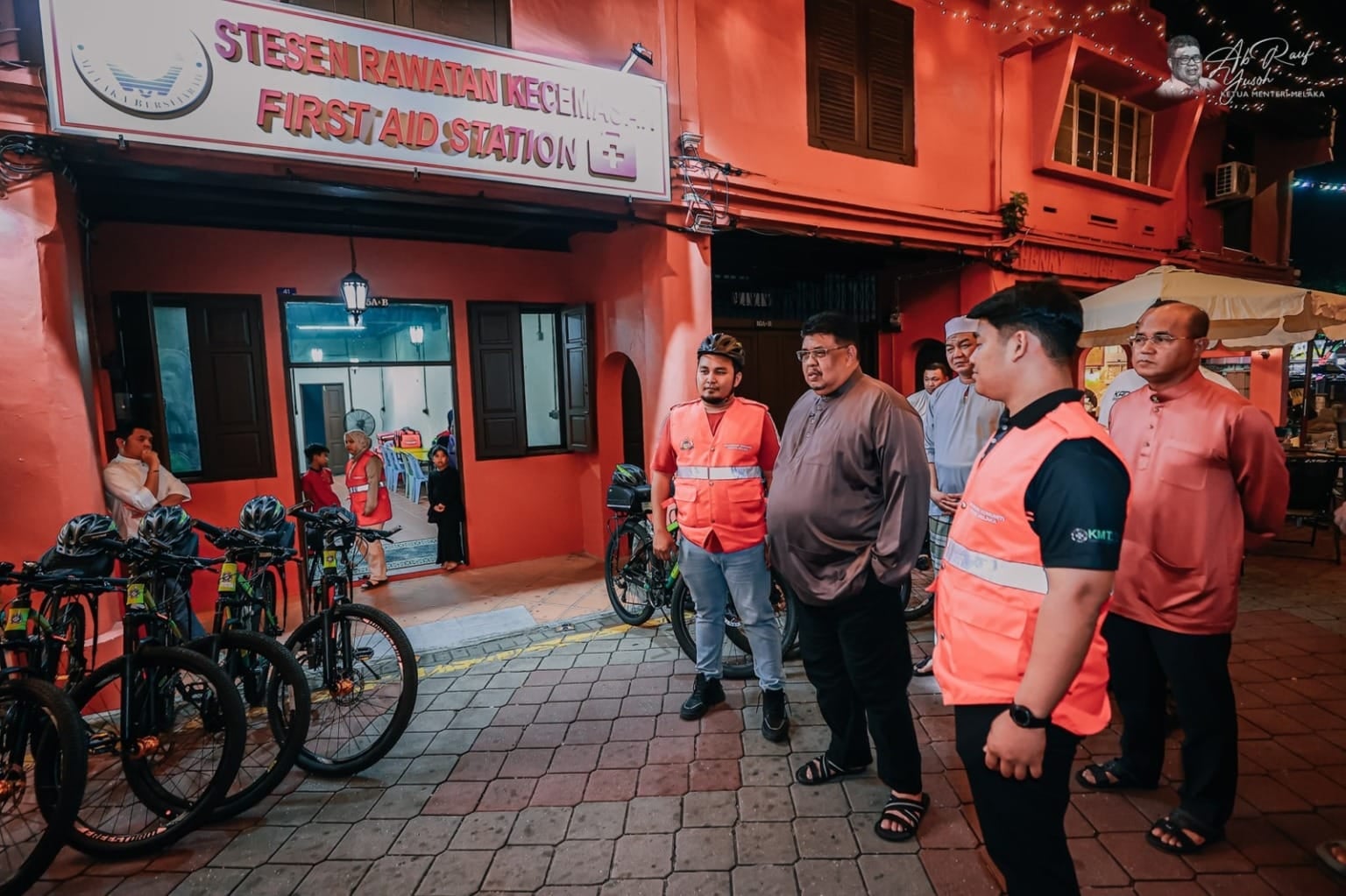 Melaka Introduces Cycling Paramedics that Provide First Aid Before ...
