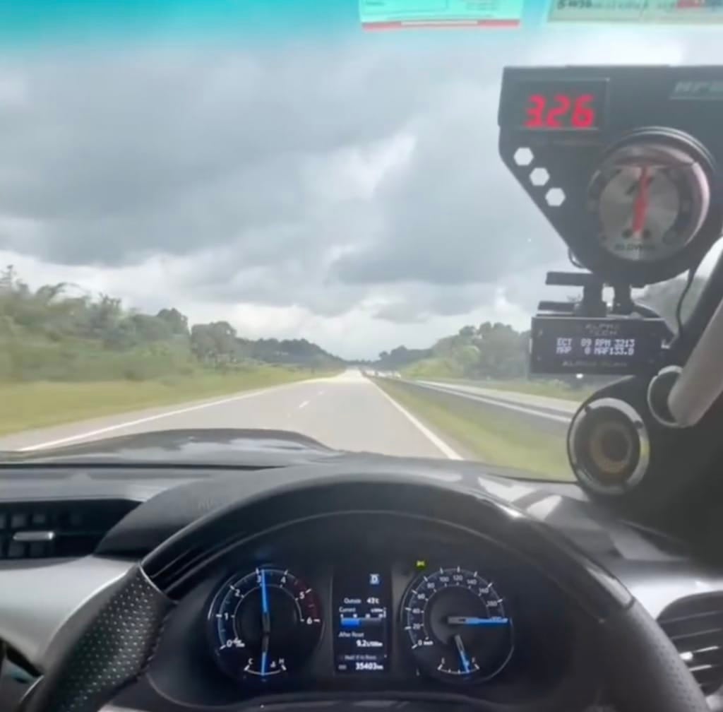 M'sian Posts Video of Himself Driving Over 200km/h, Gets Fined & Pickup ...