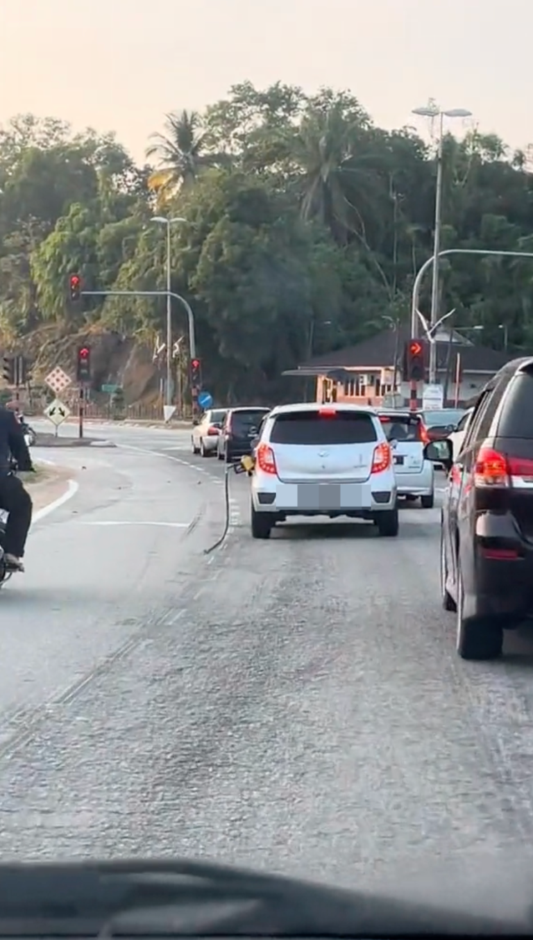 Axia Driver in Terengganu Goes Viral for Casually Driving Without ...