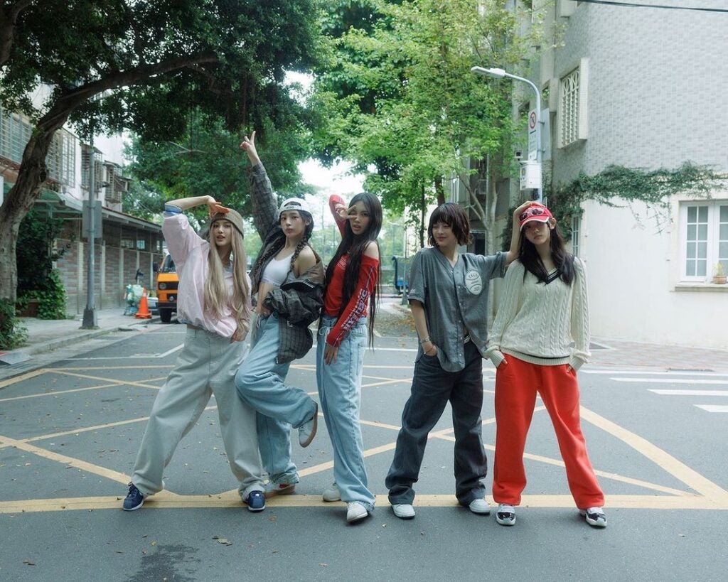 Netizens Note Similarities Between New Jeans’ Latest Single & M’sian ...