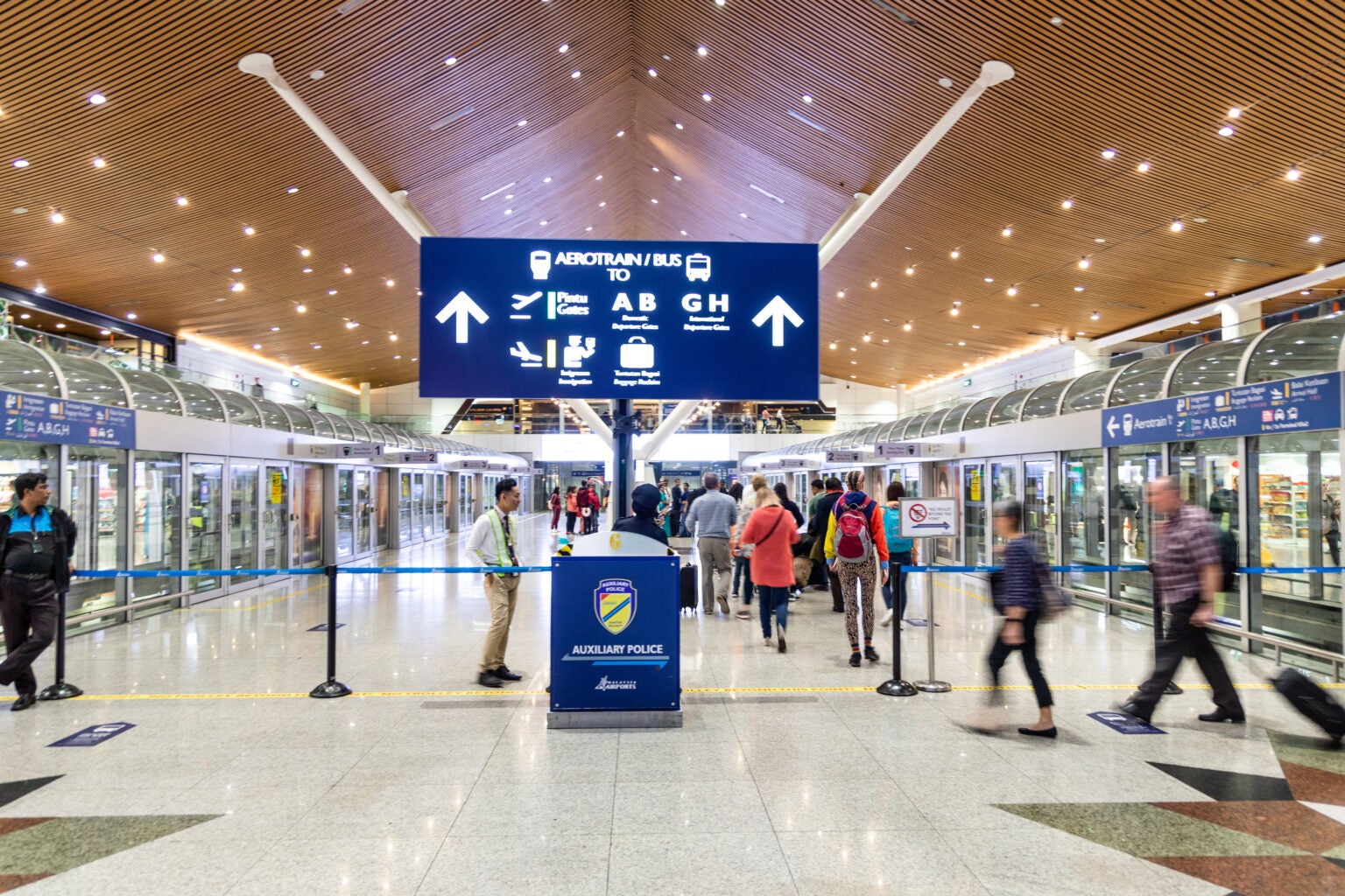 Brave 9yo M'sian Kid Takes Flight from KL to Kuching Alone Because His ...