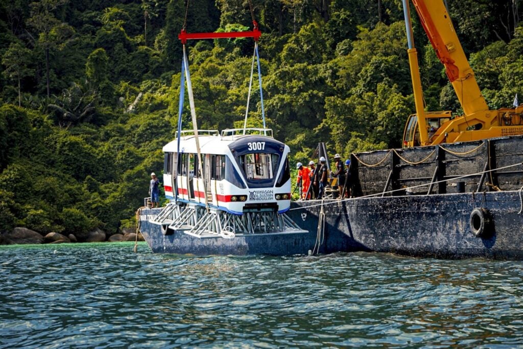 LRT Coaches Submerged in Tioman Waters to Act as an Artificial Reef - WORLD OF BUZZ