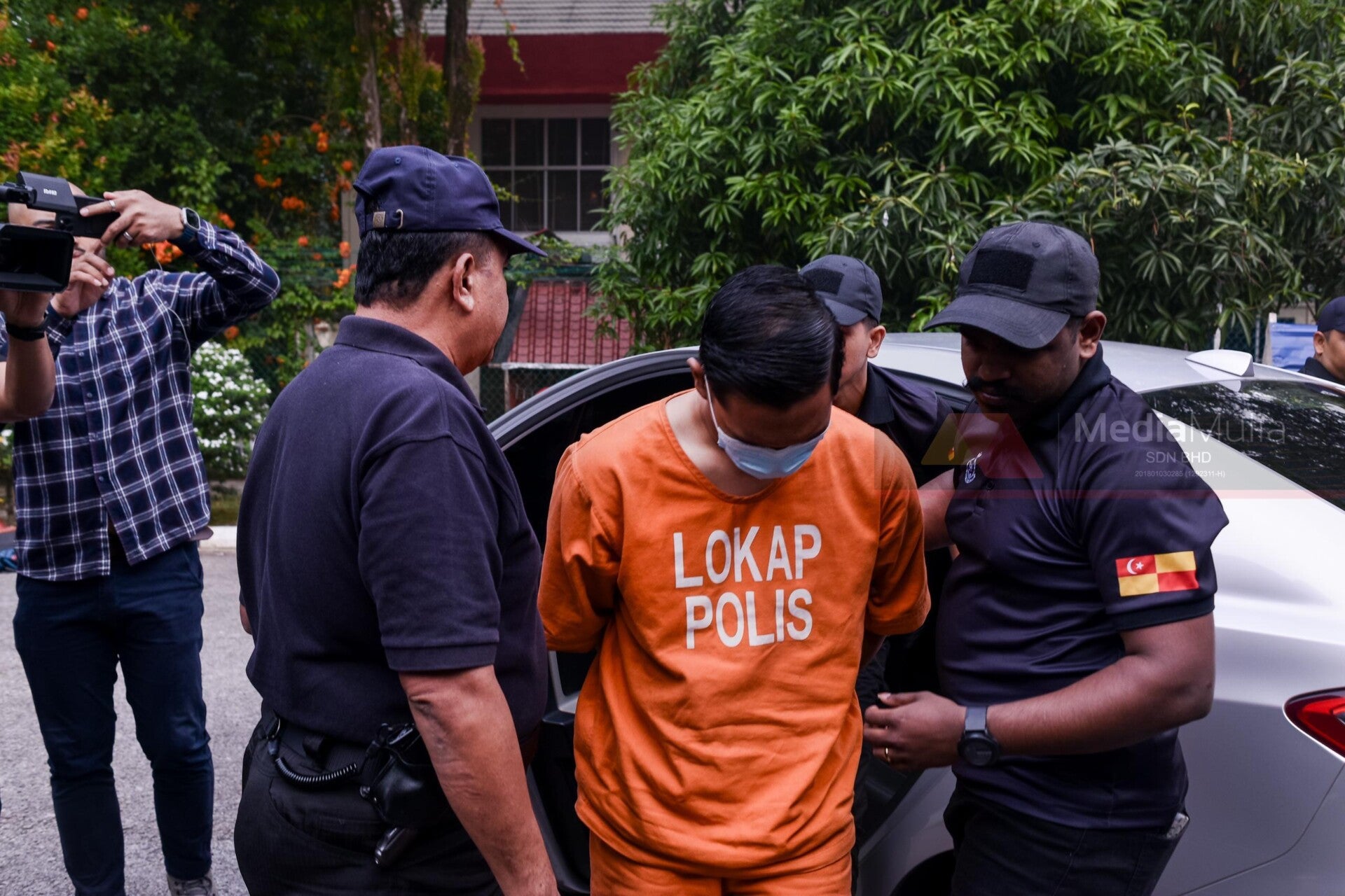 "She didn't like him!" - Late Farah Kartini's Friend Says Suspect, Who is a PDRM Officer was Not ...