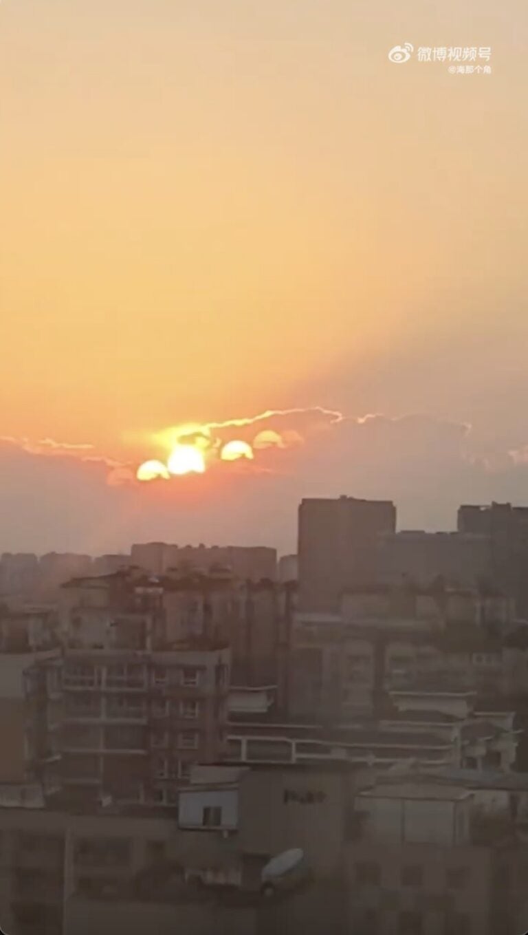 Mystical Natural Phenomenon Causes 7 'Suns' to Appear in the Sky Above ...