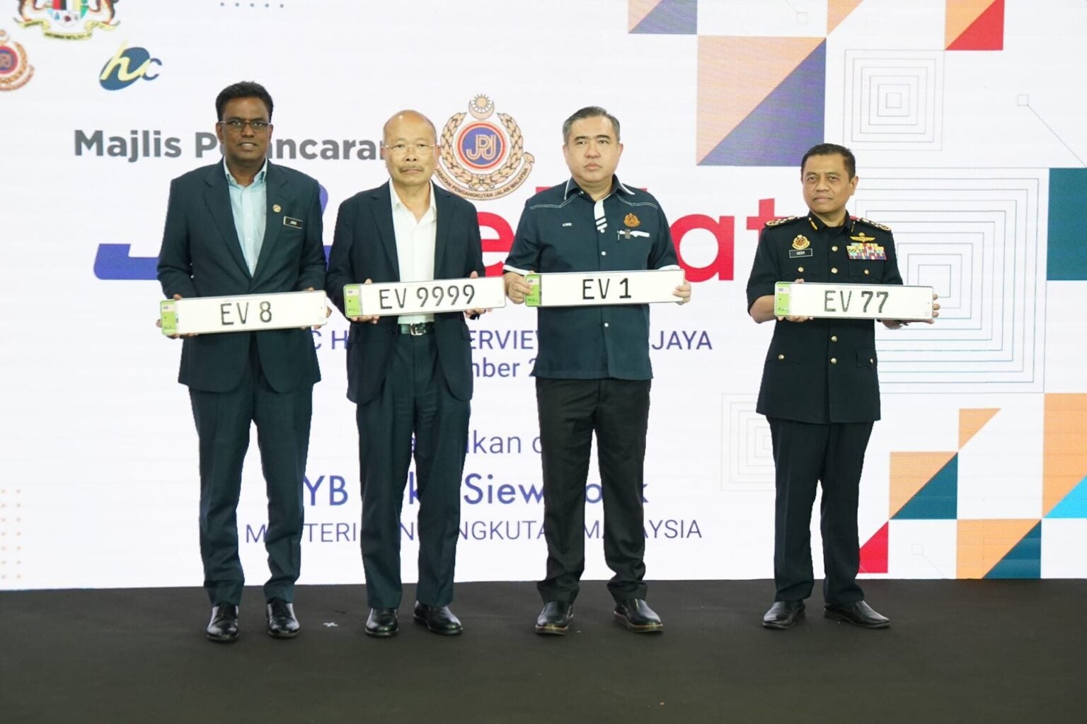 JPJ Introduces European-Styled Number Plates with Enhanced Features for ...
