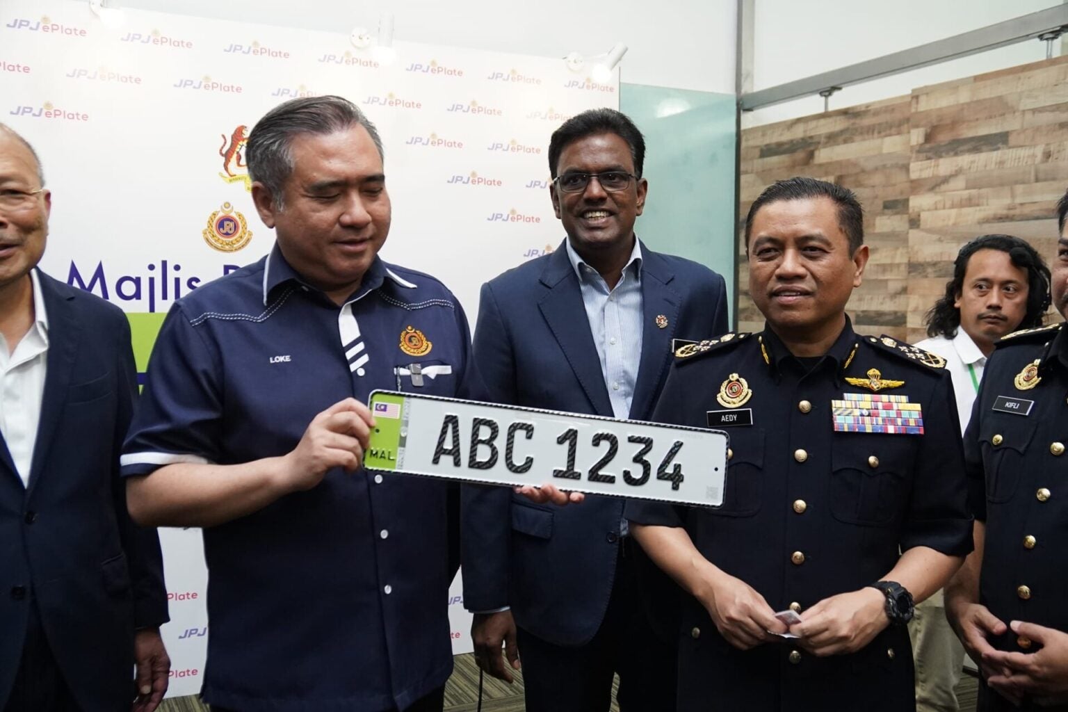 JPJ Introduces European-Styled Number Plates with Enhanced Features for ...