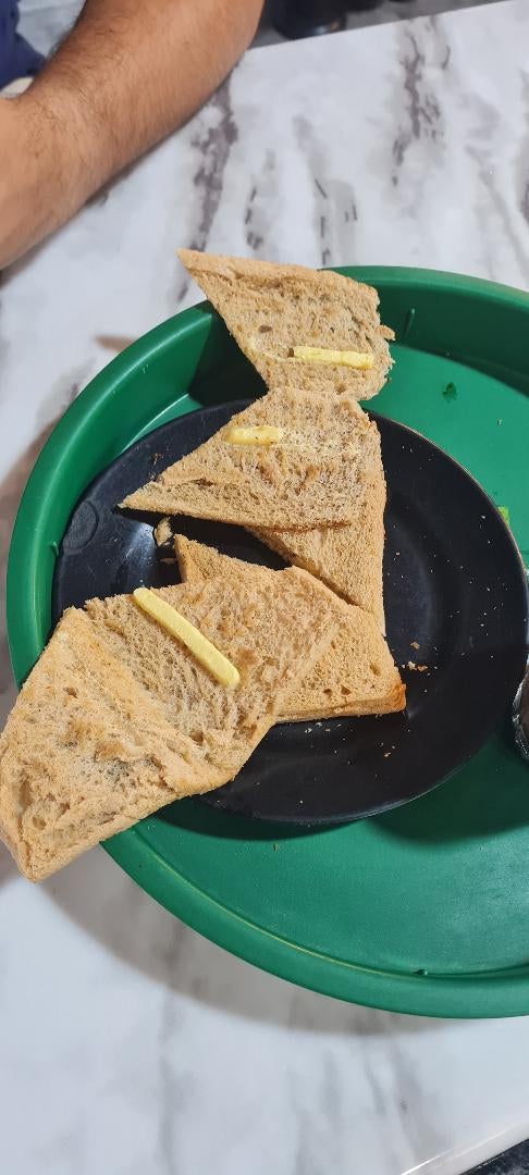 "Shrinkflation has set in" - Customer Orders Toast Without Kaya ...