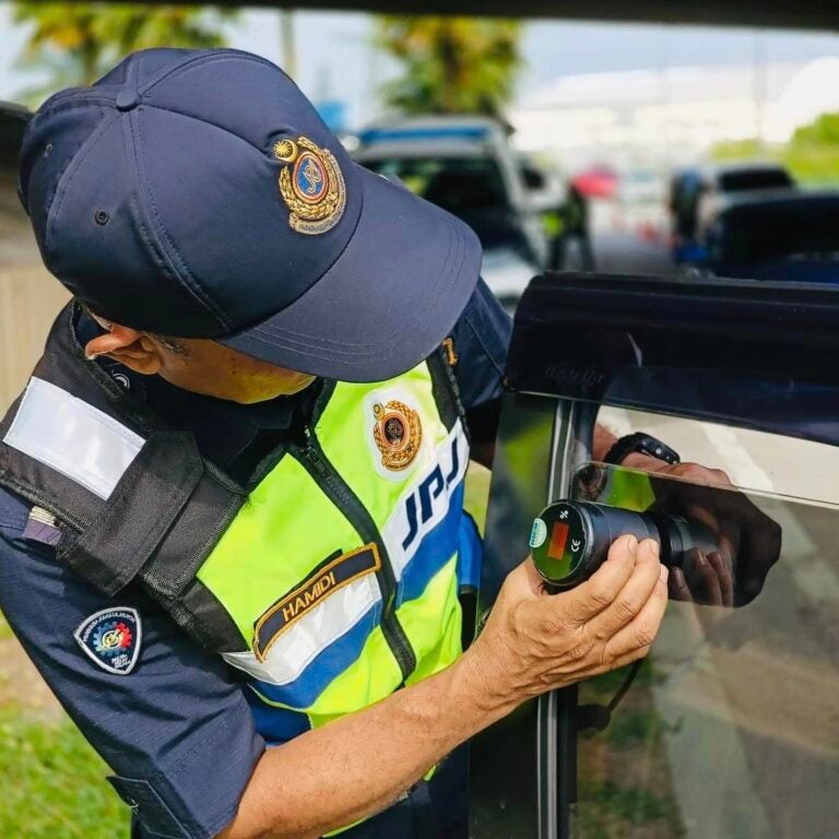 M'sian Drivers Give "Hot Weather" as Excuse for Their Tinted Windows to ...