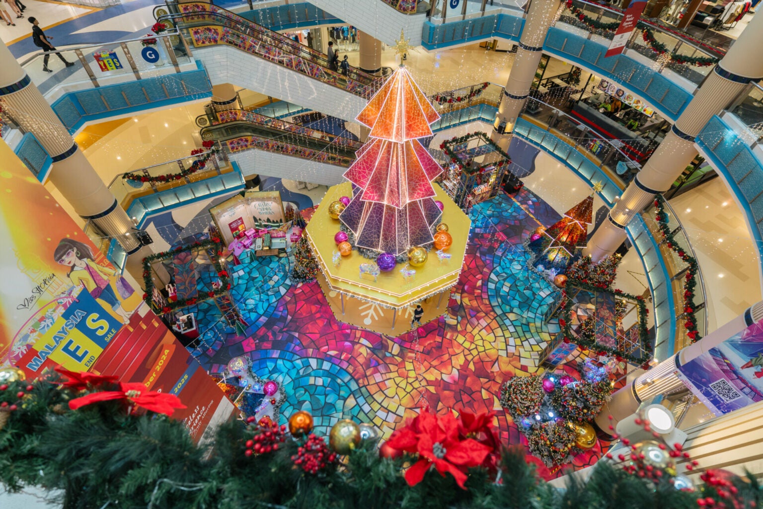 Step Into Sunway Malls' Kaleidoscope of Christmas Colourama This ...