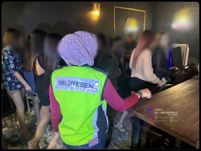 Immigration Arrests 46 Foreigners & M’sians for Offering GRO Services ...