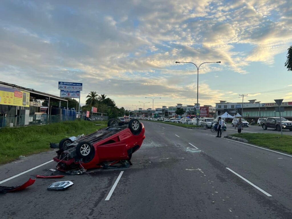 Mother Tragically Killed & Car Roof Completely Torn Off After Myvi ...