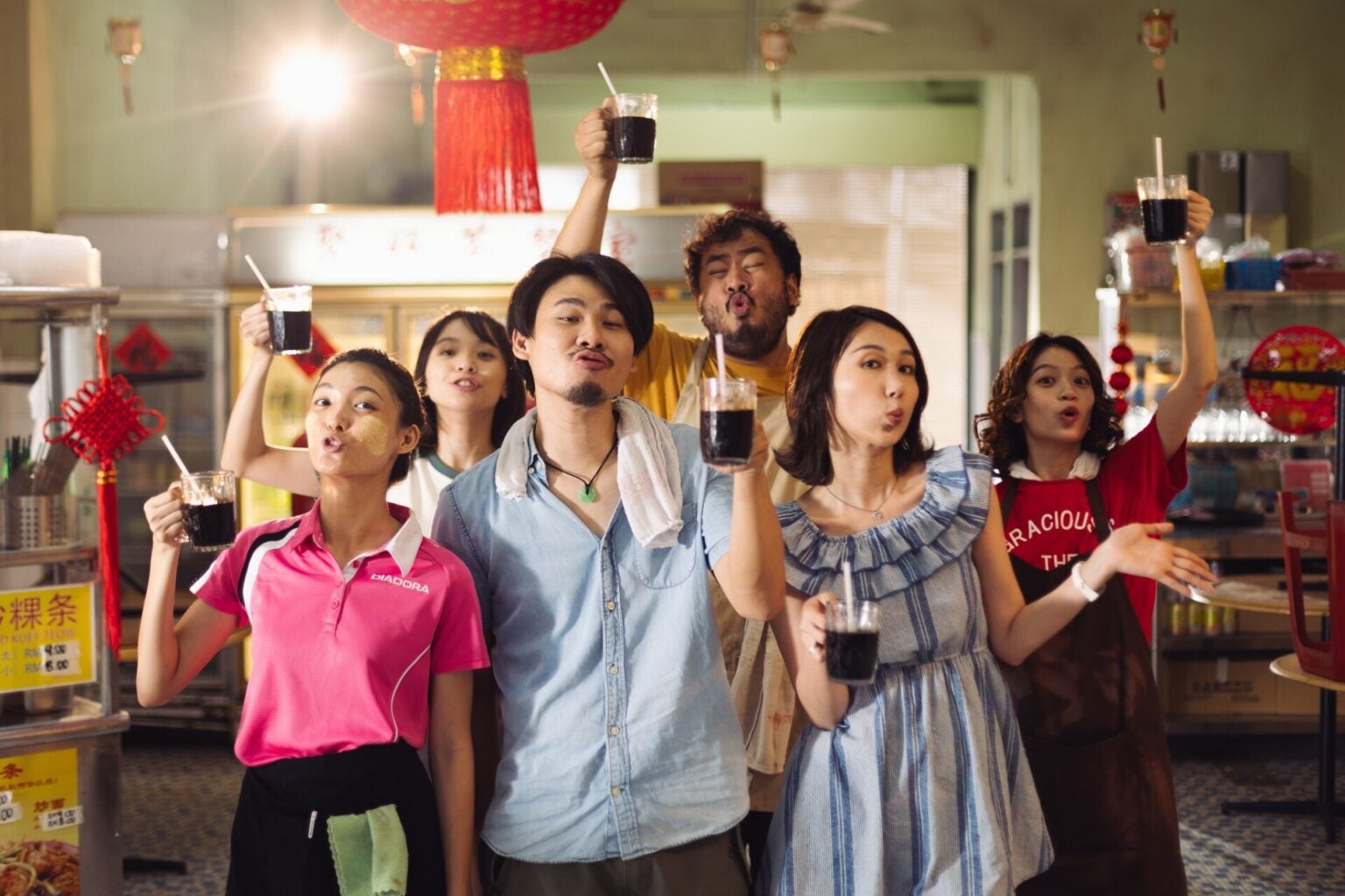 "We wouldn't make it without your support" - M'sian YouTubers' CNY ...