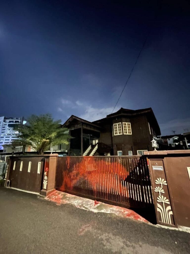 'Ah Long' Targets Johor Family With No Debts, Threatens to Burn Down ...