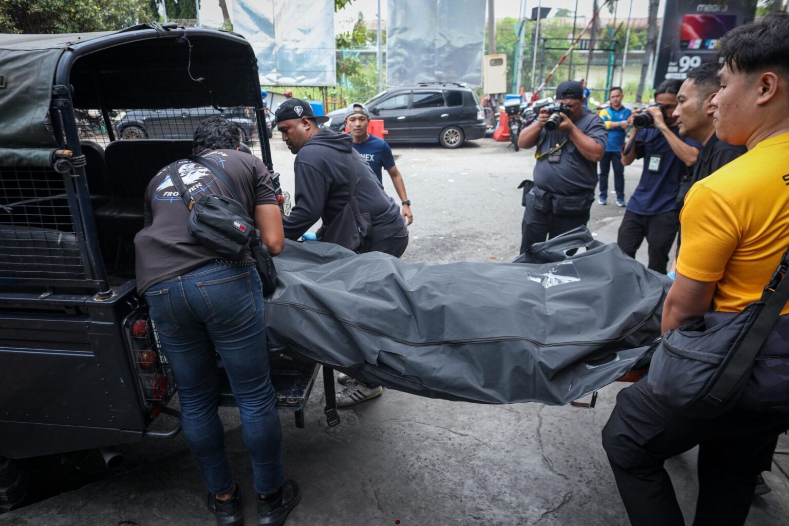 Setia Alam Mall Shooter Wanted to Reunite With Wife & Child in Thailand ...