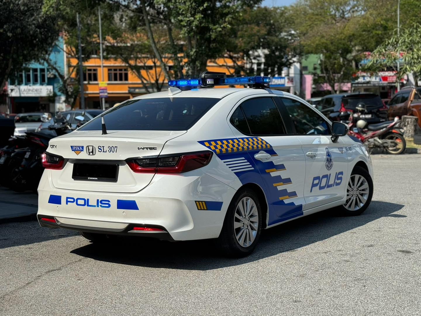 PDRM Searching for Man Accused of Driving Away in Police Patrol Car ...
