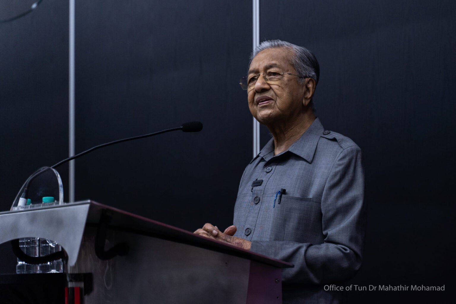 "Malays lost S'pore to the Chinese" – Tun M Warns of Shrinking Tanah ...