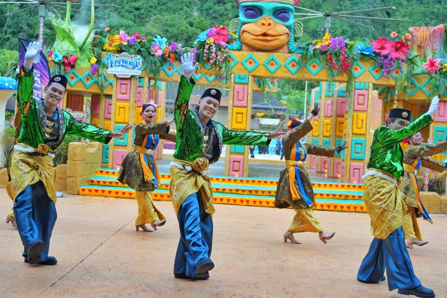Celebrate "Raya Sejuta Warna" at Sunway Theme Parks! - WORLD OF BUZZ