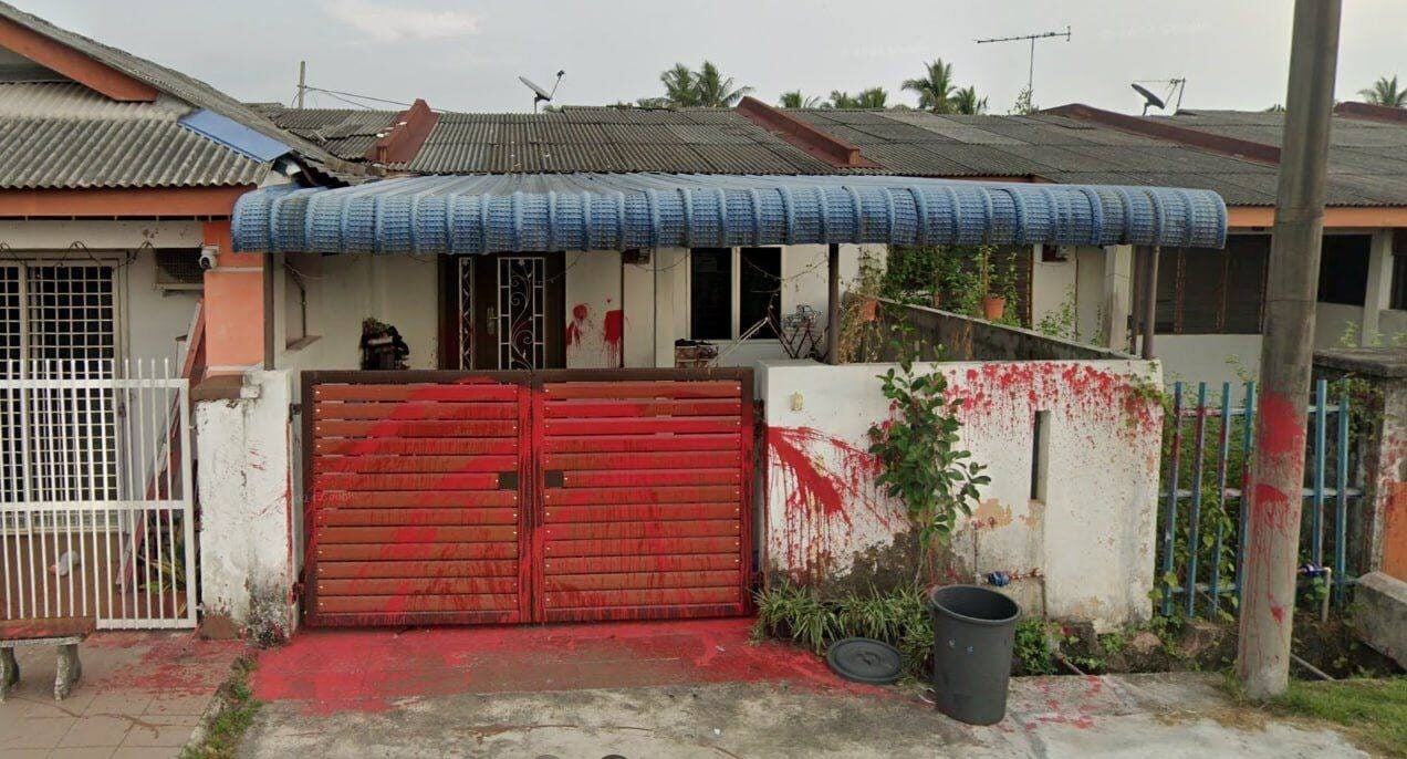 Klang House with Red Paint Splashed on Walls Listed for Auction, M ...