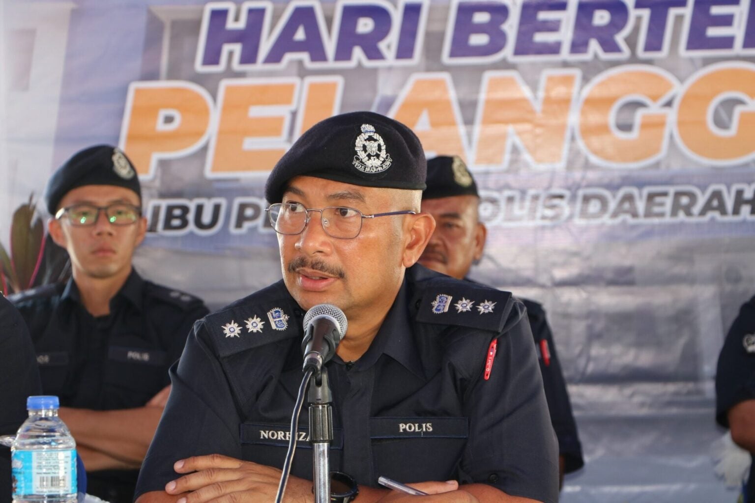 Selangor Temple Priest Allegedly Molests M'sian Actress During a ...