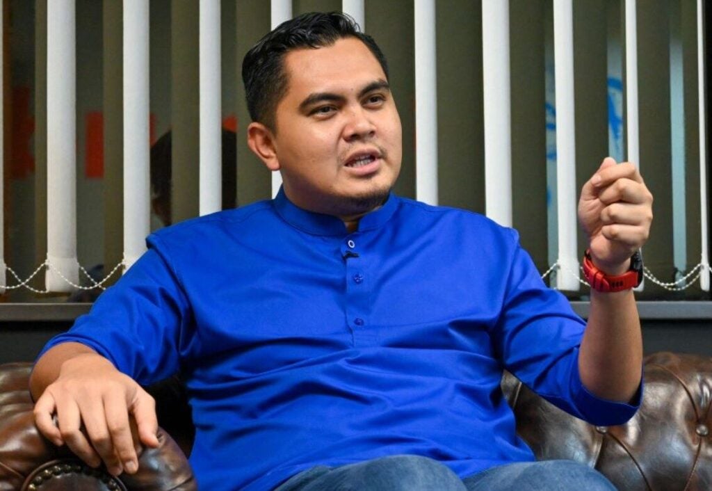 Dr Akmal Calls for Harsher Punishment for M'sian Singer Who Playfully ...
